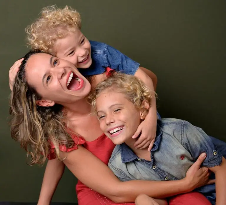 25 Hilarious Yo Mama Jokes That Will Make You Laugh Out Loud – Puns and ...